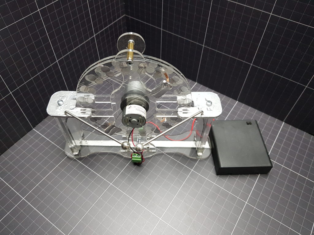 Mini Wimshurst Electrostatic Generator kit V2 - Extreme Kits