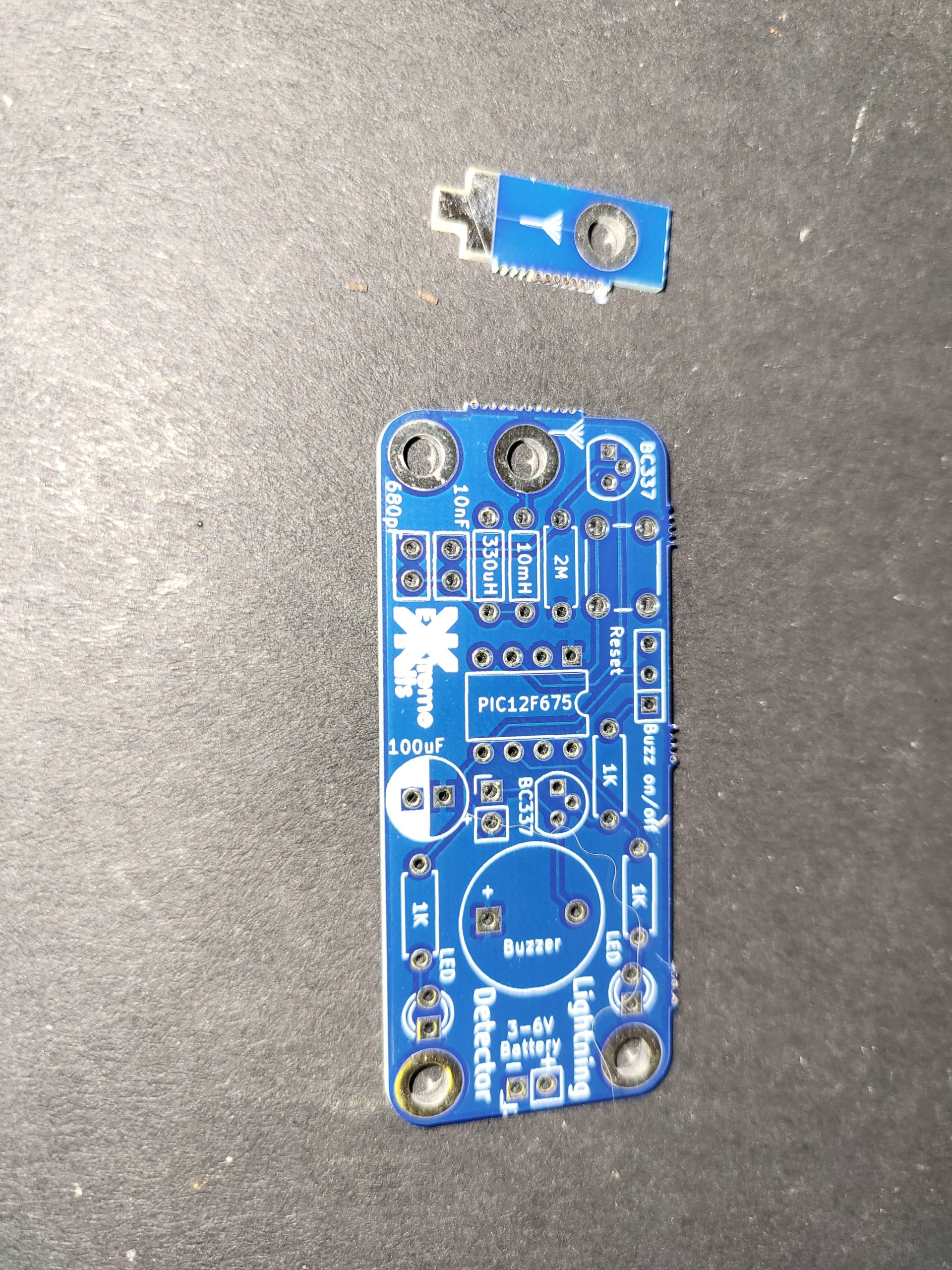 Building your Lightning Detector - Extreme Kits